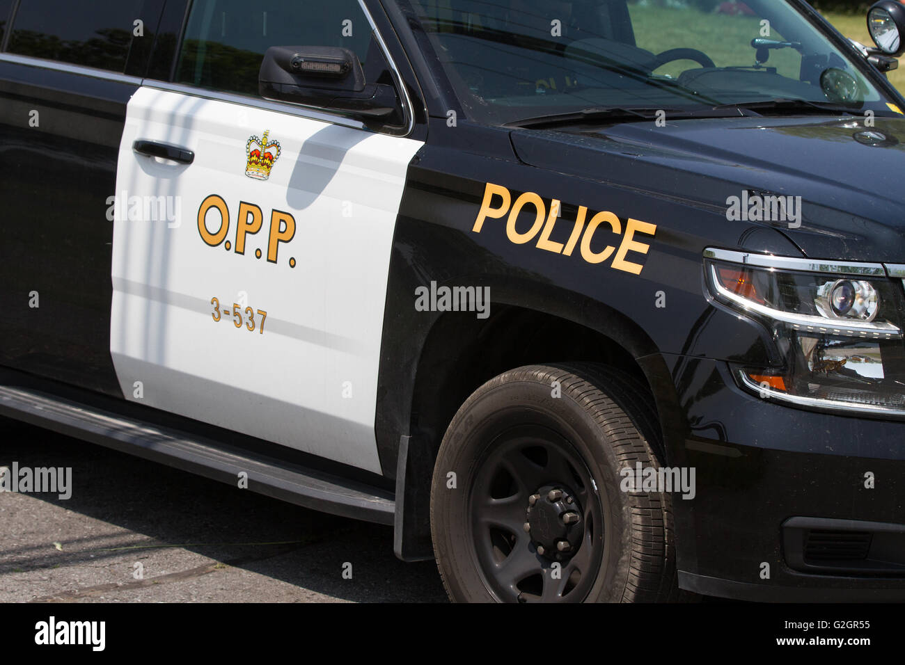 Ontario provincial police opp hi-res stock photography and images - Alamy
