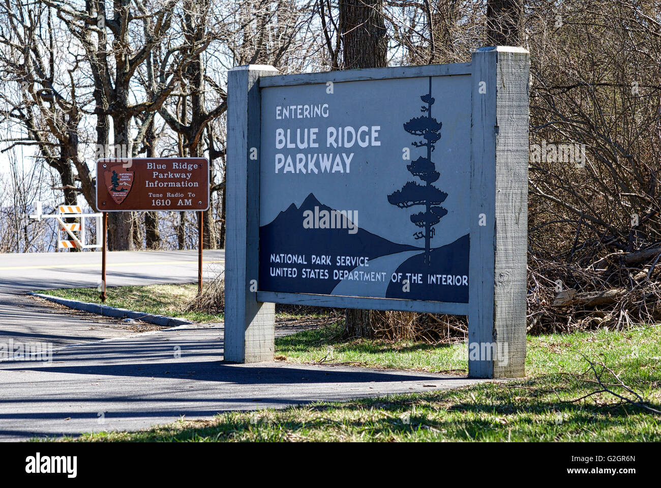 Wooden sign at the Northern entrance of the Blue Ridge Parkway that ...