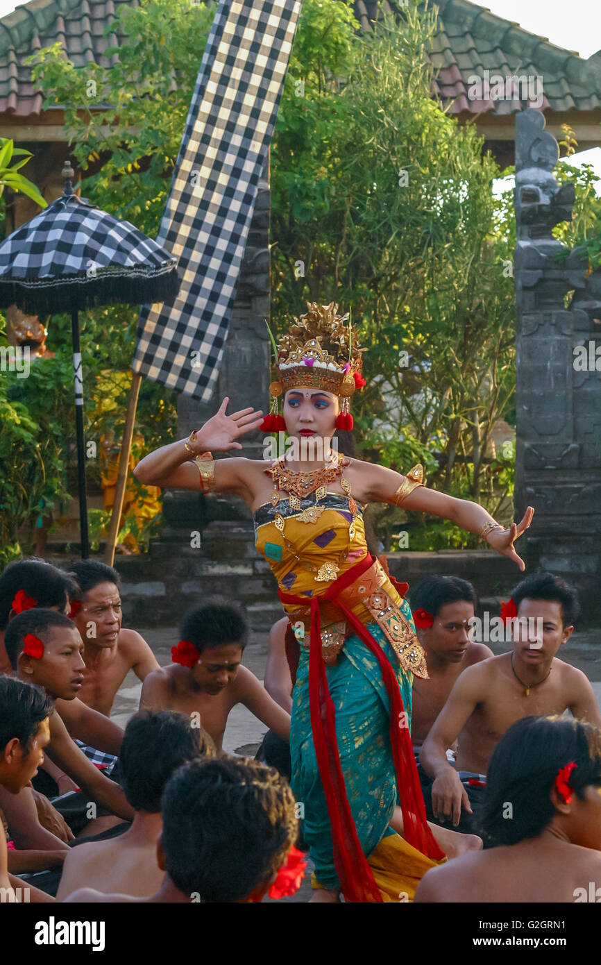 Indonesia Bali Uluwatu Dancers performing the spectacular Kecak dance ...