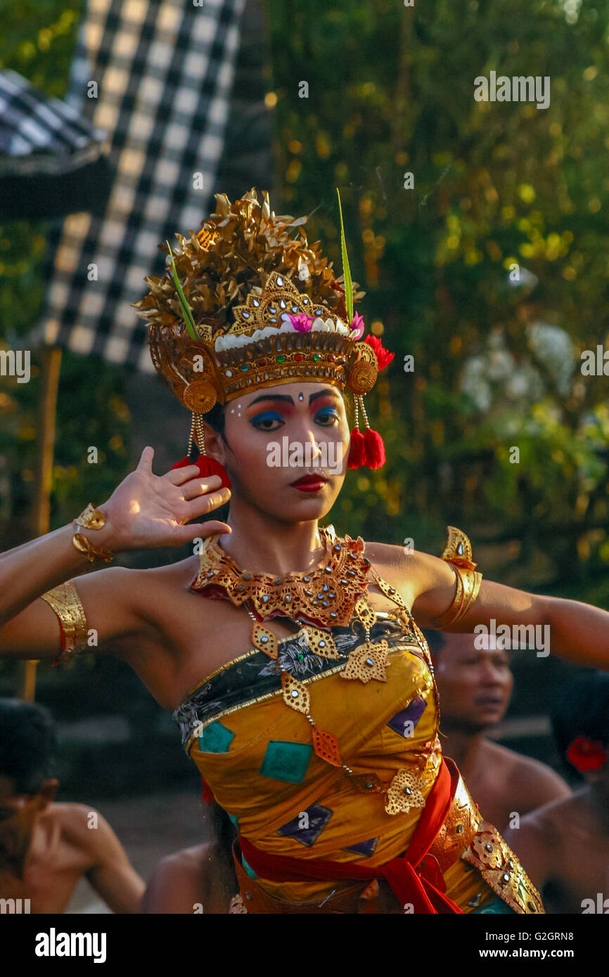 Indonesia Bali Uluwatu Dancers performing the spectacular Kecak dance ...