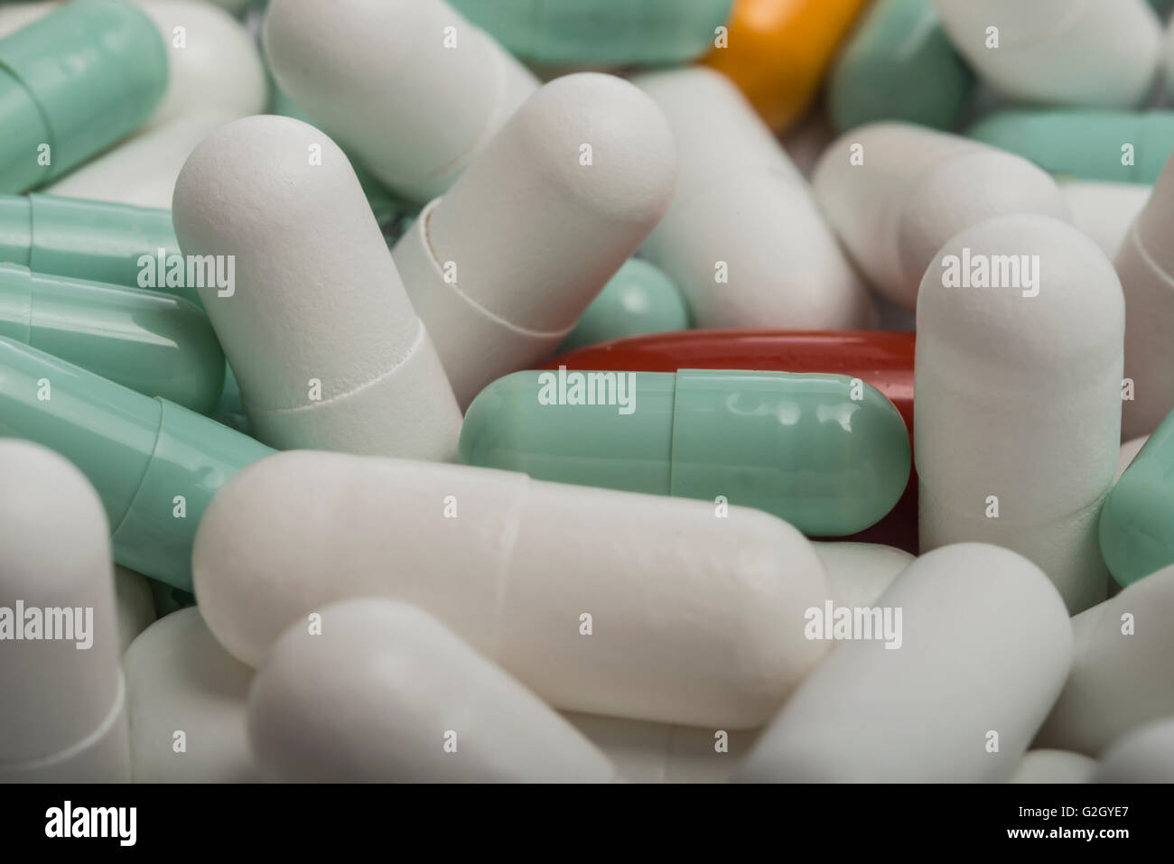 Multi vitamin pill and bottle hi-res stock photography and images - Alamy