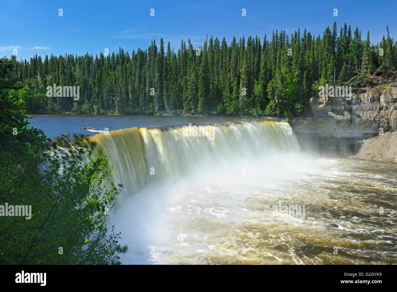 Kakisa River Lady Evelyn Falls on Waterfalls Route (Highway) (Mackenzie ...