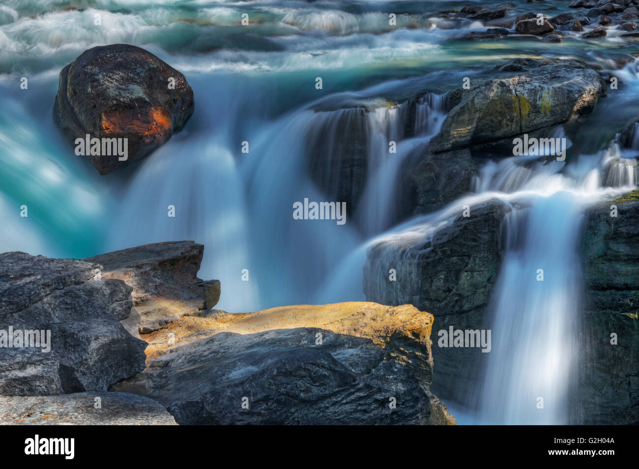 Sunwapta falls canada hi-res stock photography and images - Alamy