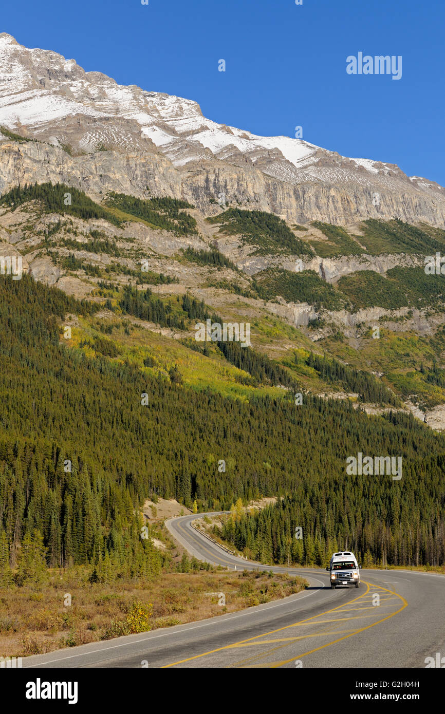Icefields parkway hi-res stock photography and images - Alamy