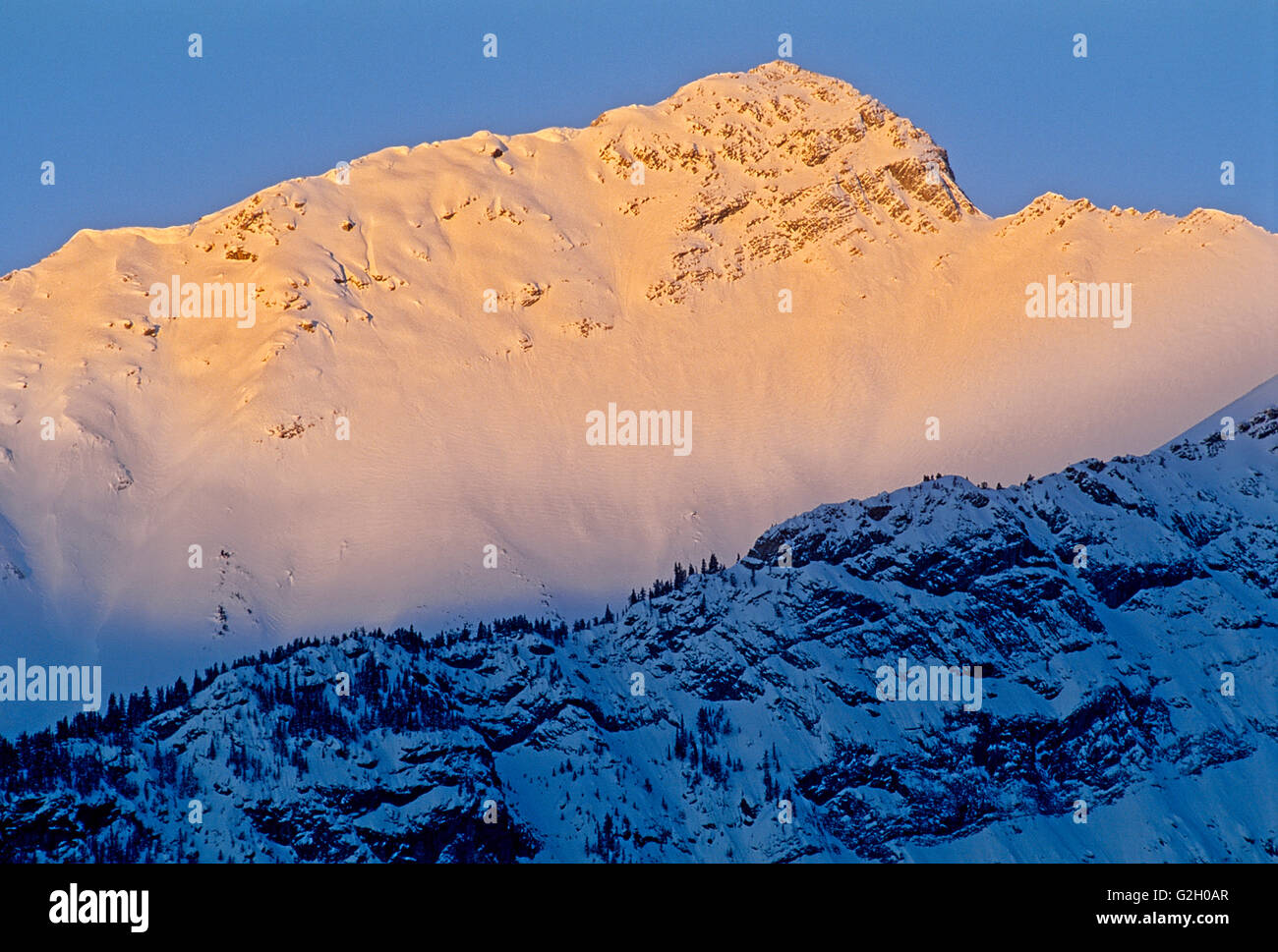 Light on mountain hi-res stock photography and images - Alamy
