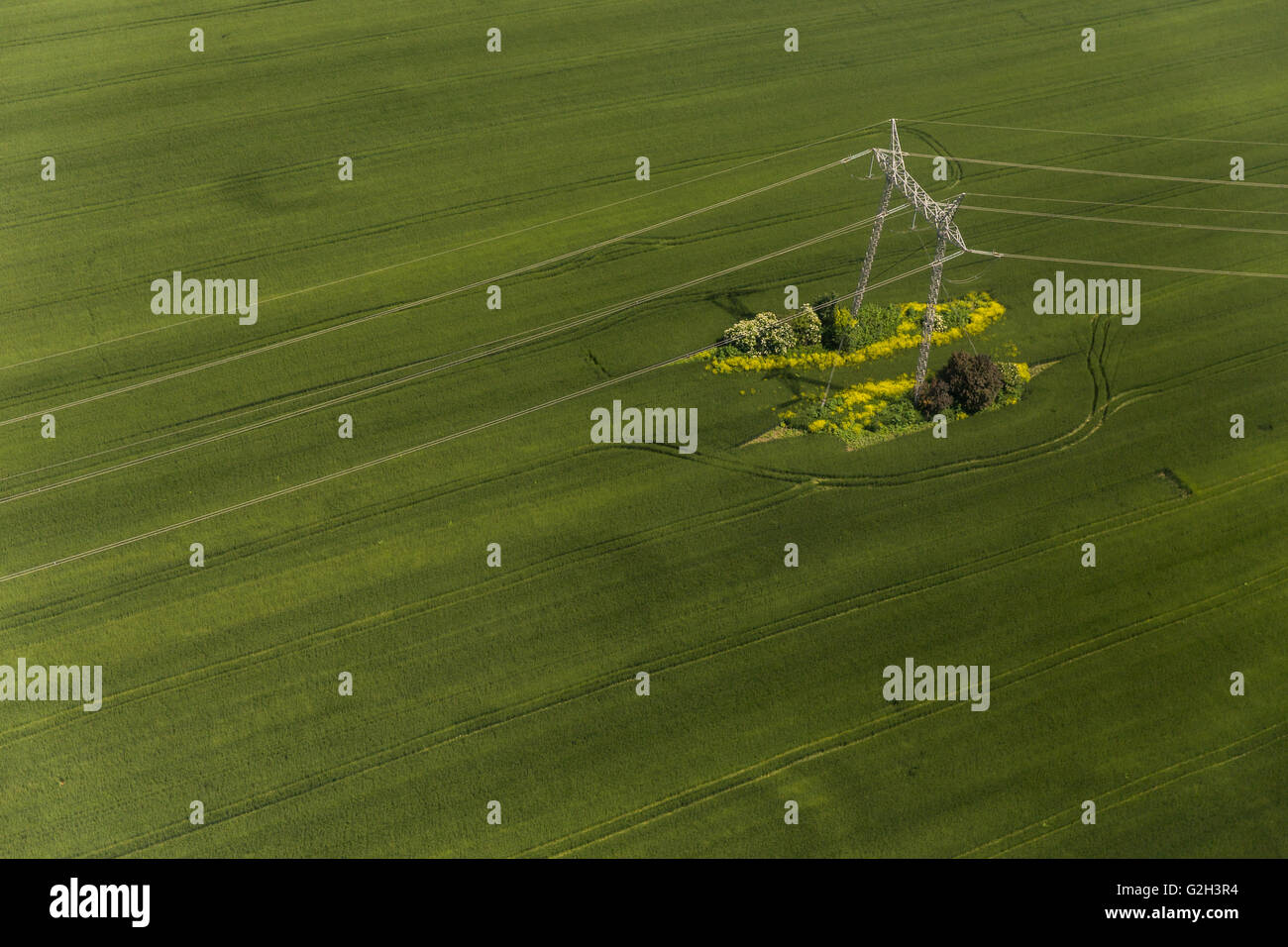 Aerial view power transmission lines hi-res stock photography and ...