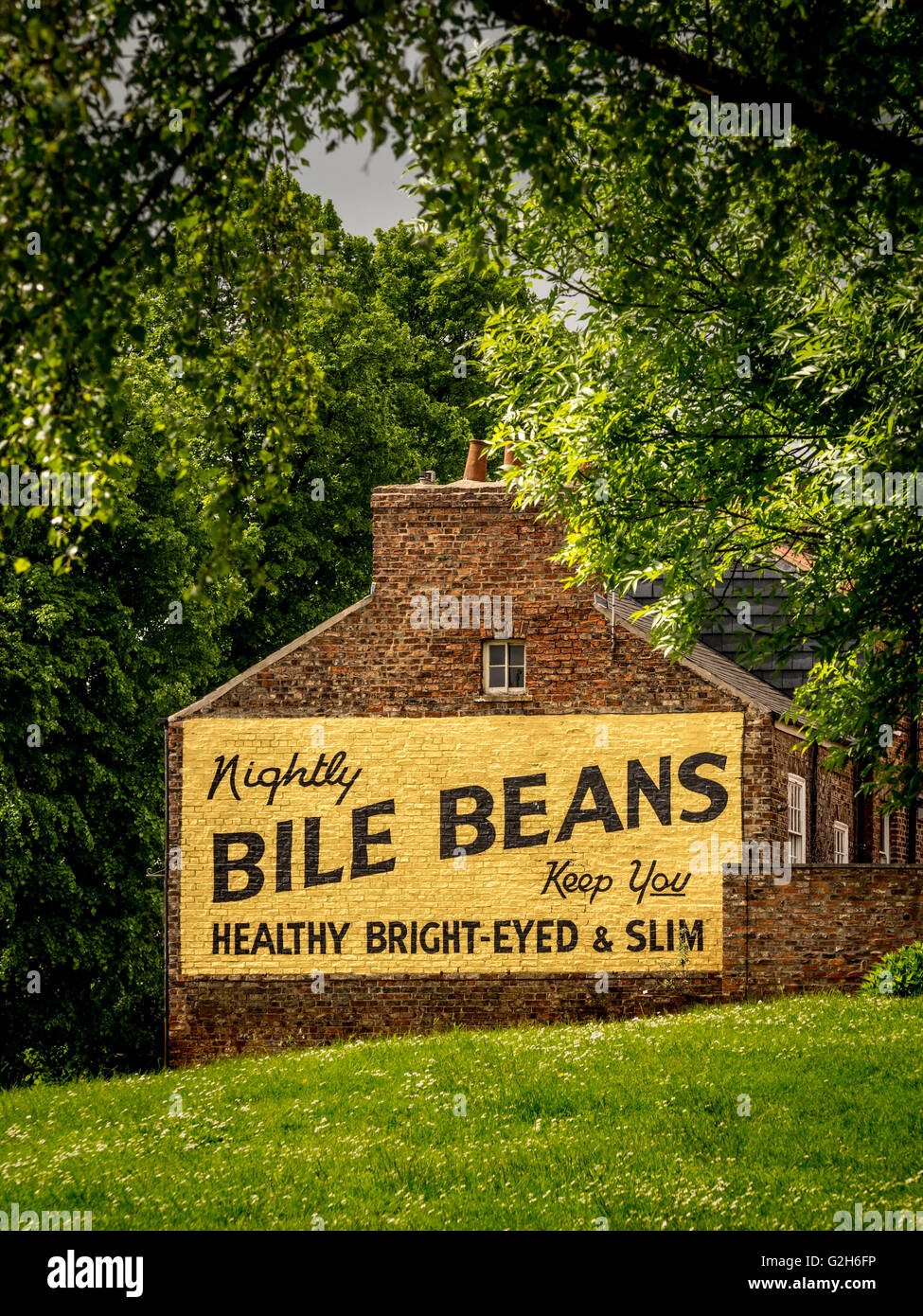 Bile Beans advertising sign painted on side of building, Lord Mayors ...