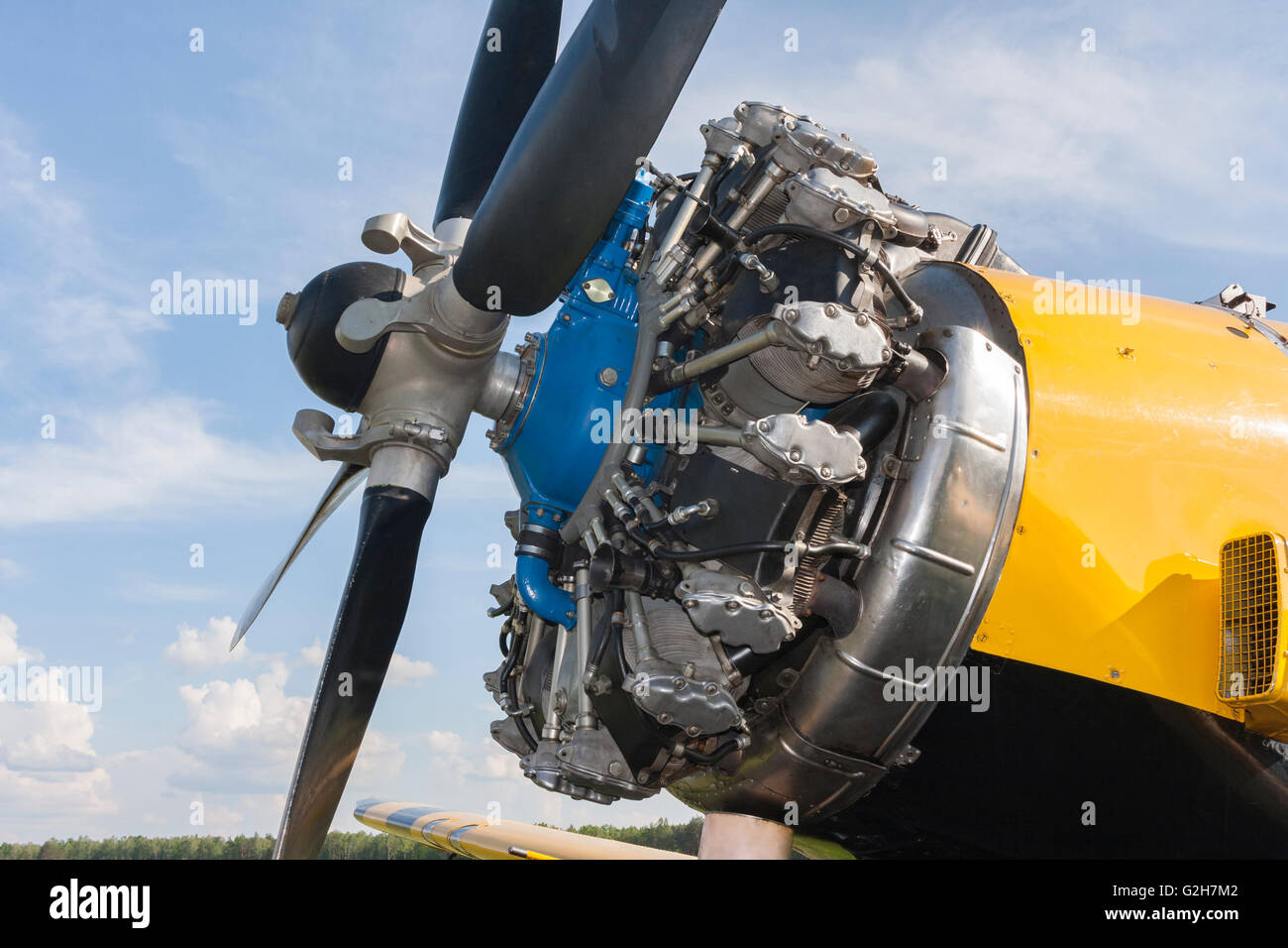 The propeller and engine aircraft in closeup Stock Photo - Alamy