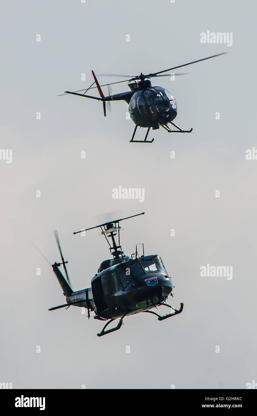Uh 1 huey hi-res stock photography and images - Alamy