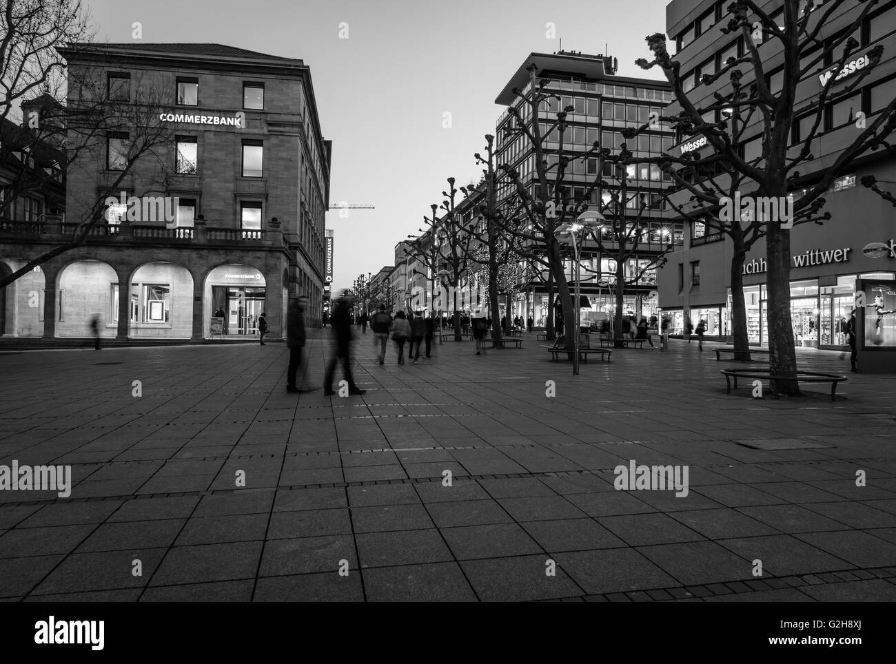 Street with houses for sale Black and White Stock Photos & Images - Alamy