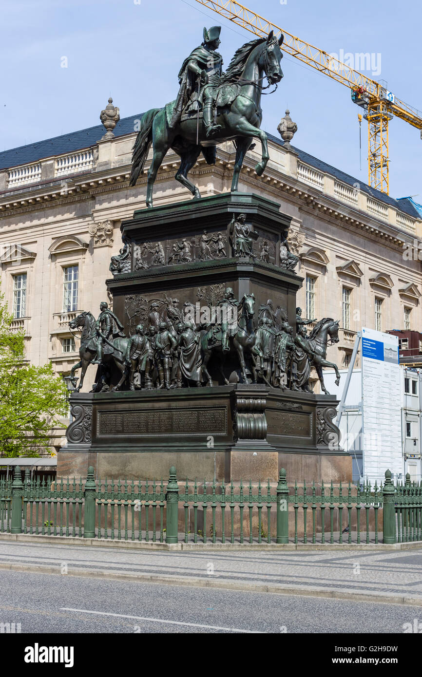 Equestrian statue king christian hi-res stock photography and images ...