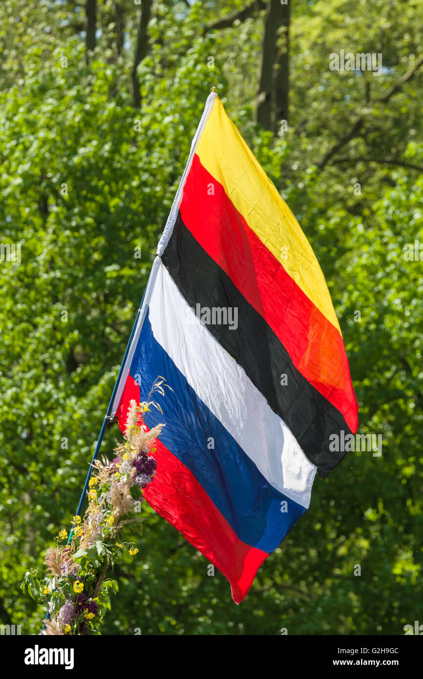 The flags of Russia and Germany Stock Photo - Alamy