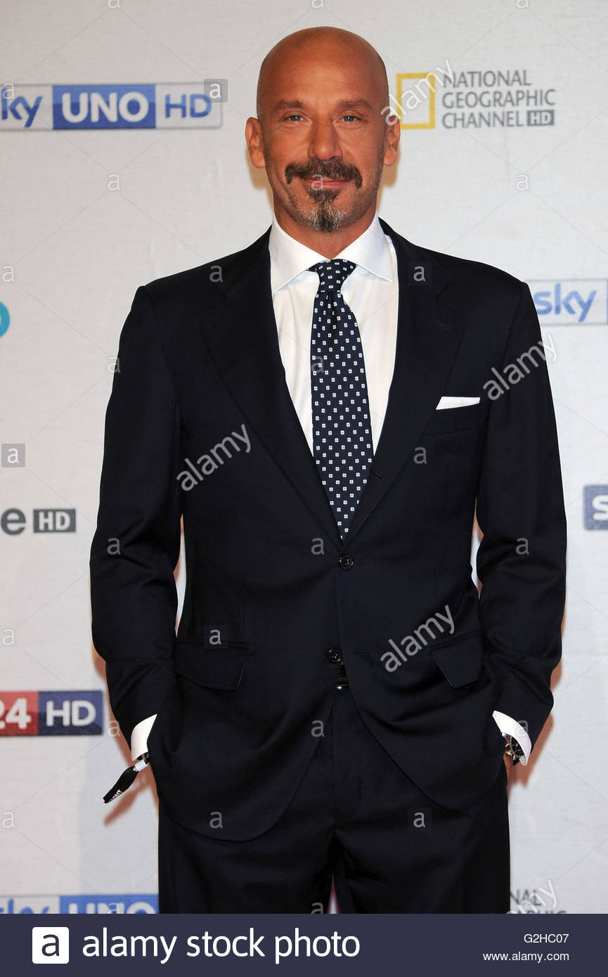 Italian Gianluca Vialli Stock Photos & Italian Gianluca Vialli Stock ...