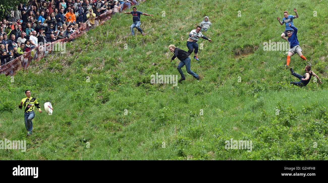 Cheese rolling 2016 hi-res stock photography and images - Alamy