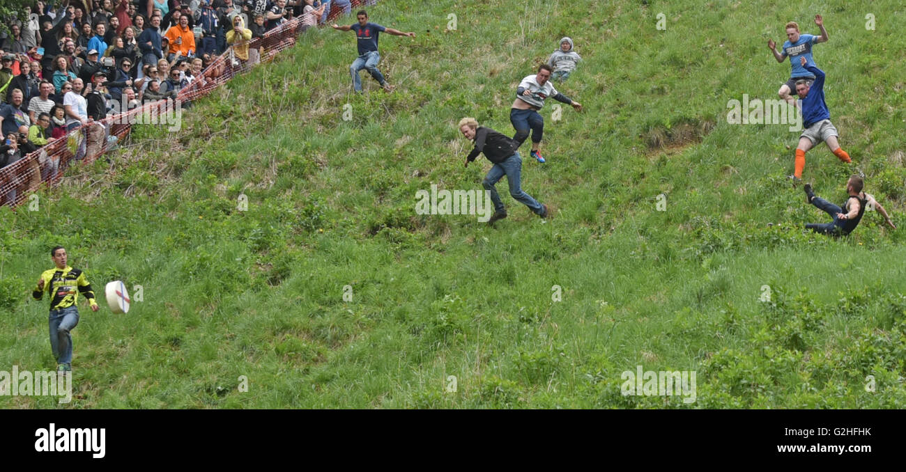 Cheese rolling 2016 hi-res stock photography and images - Alamy