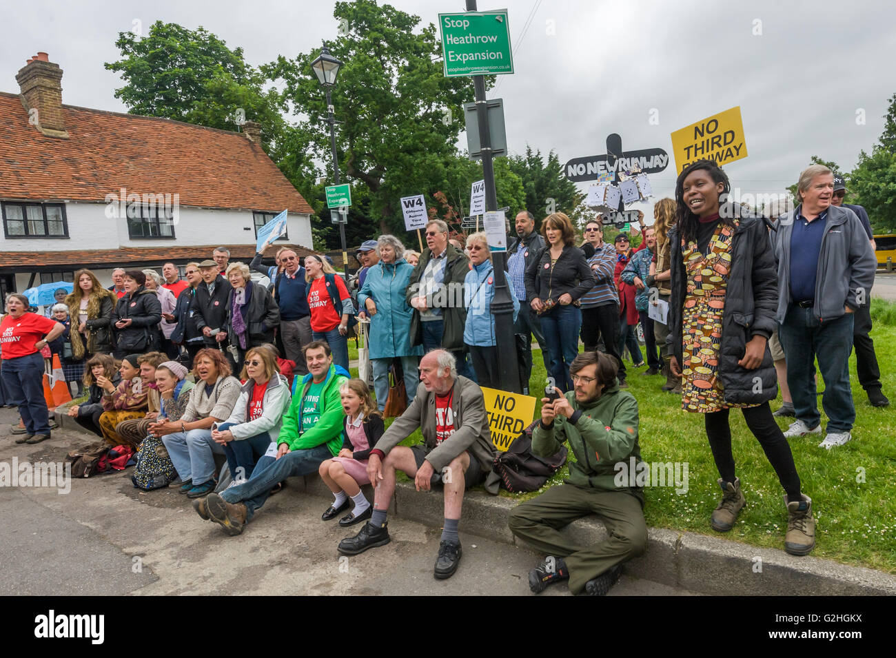 Harmondsworth village hi-res stock photography and images - Alamy