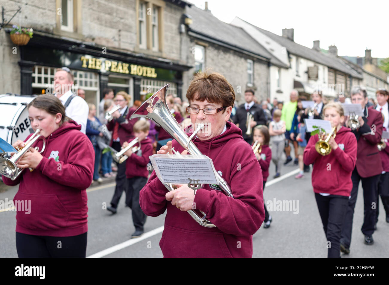 Castleton garland ceremony hi-res stock photography and images - Alamy