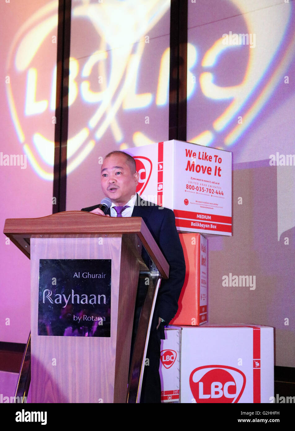 Lbc bus hi-res stock photography and images - Alamy