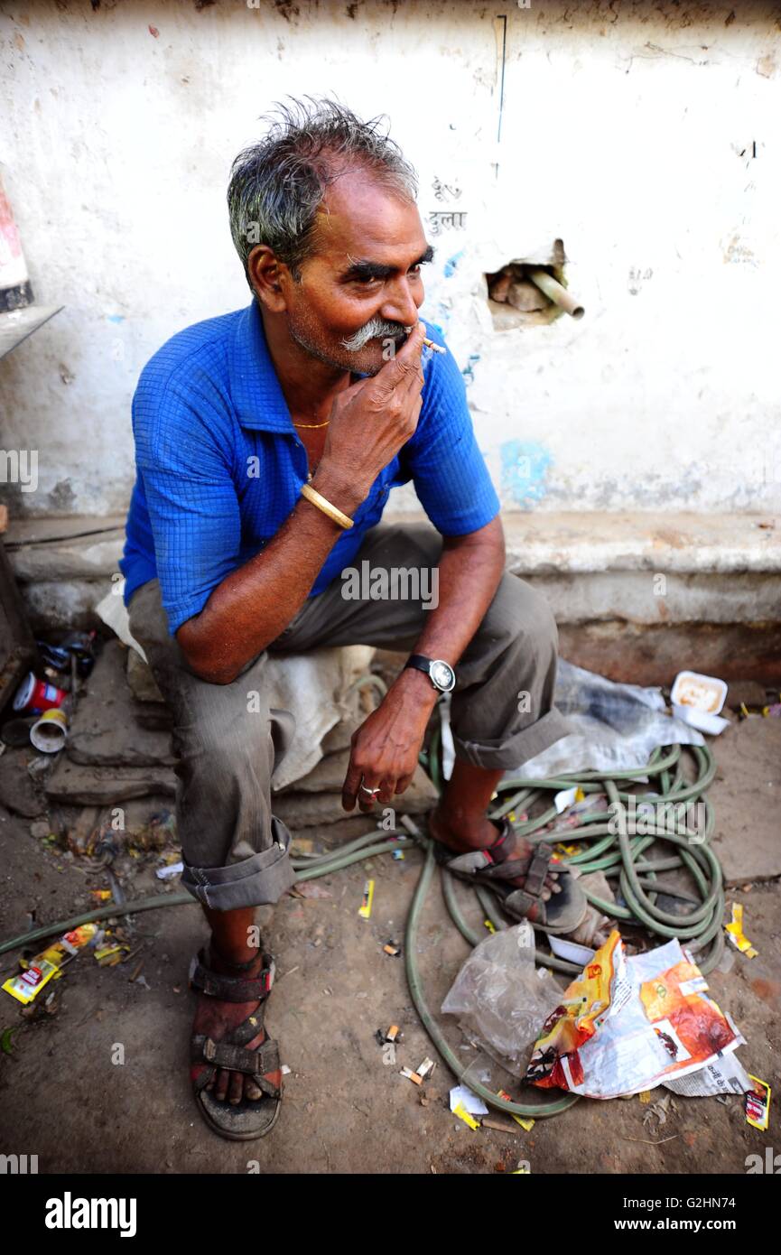 Plain packaging hi-res stock photography and images - Alamy