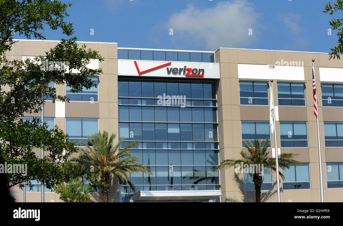 Call paul sign on the building hi-res stock photography and images - Alamy