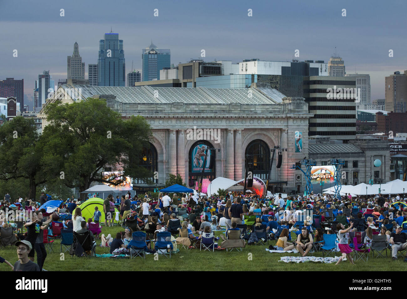 Zkansascitysymphony hi-res stock photography and images - Alamy