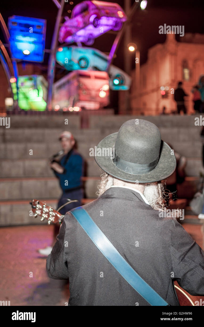 Jerusalem. 31st May, 2016. An Ultra-Orthodox ("Haredi") man plays a ...