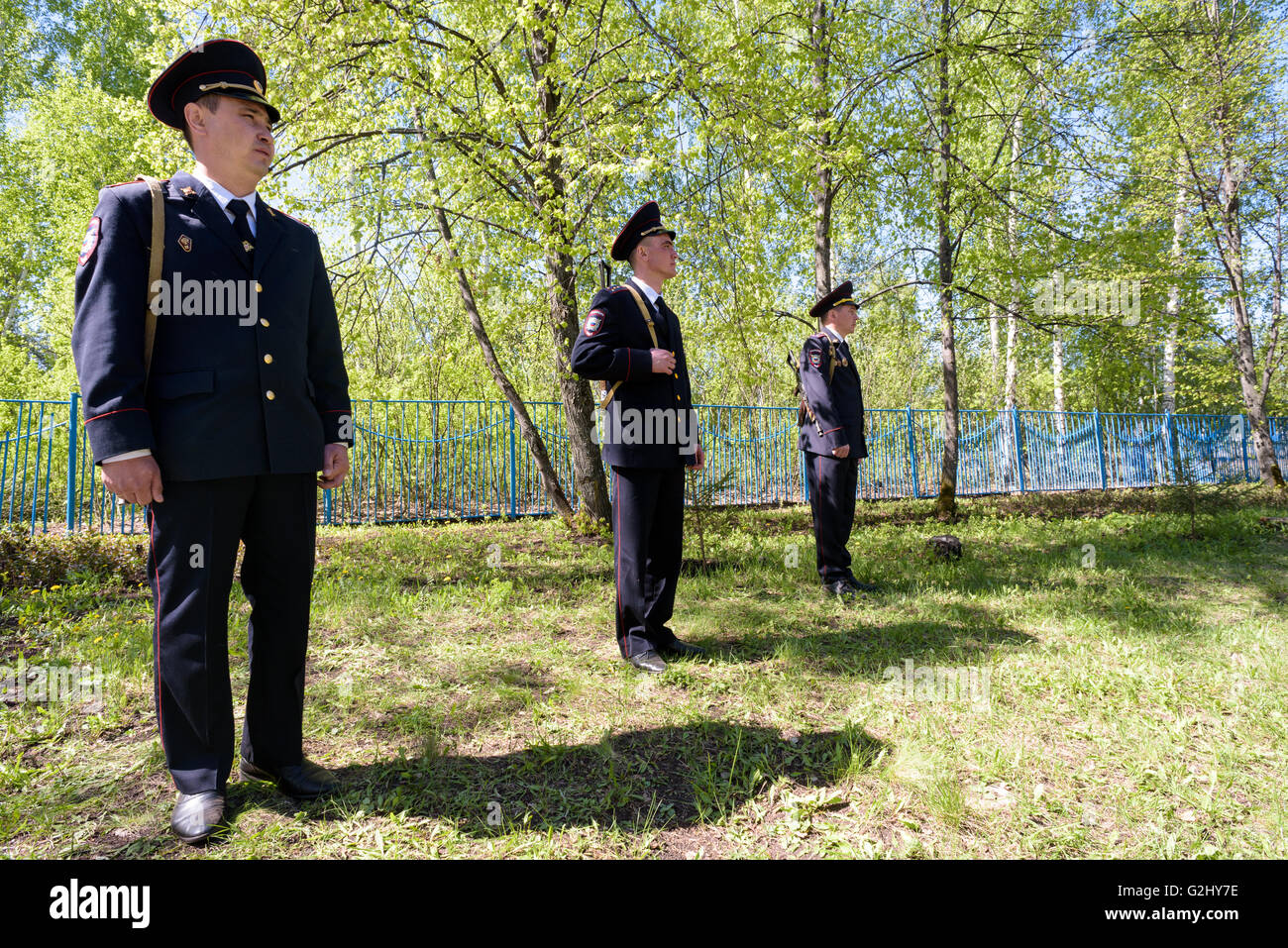 Russian Police prepare a standing gun firing salute as part of the 9th ...