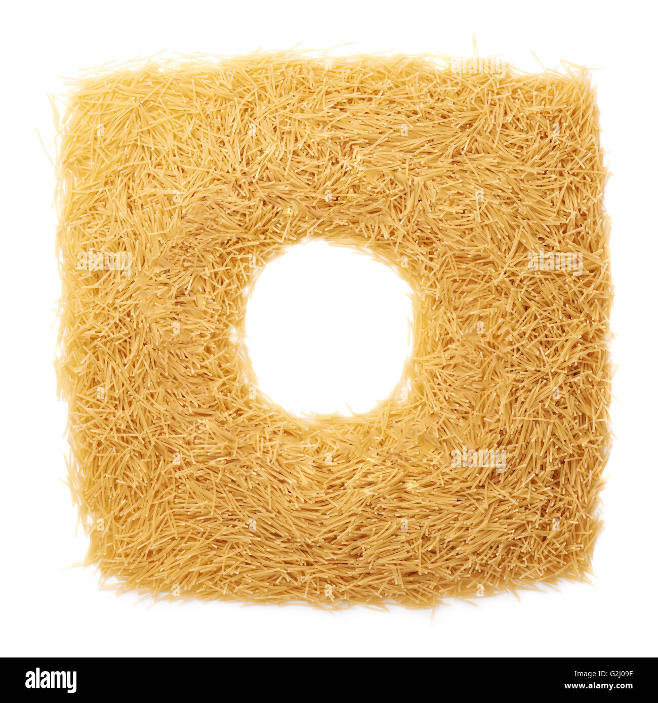 Round frame made of dry noodles pasta over isolated white background ...