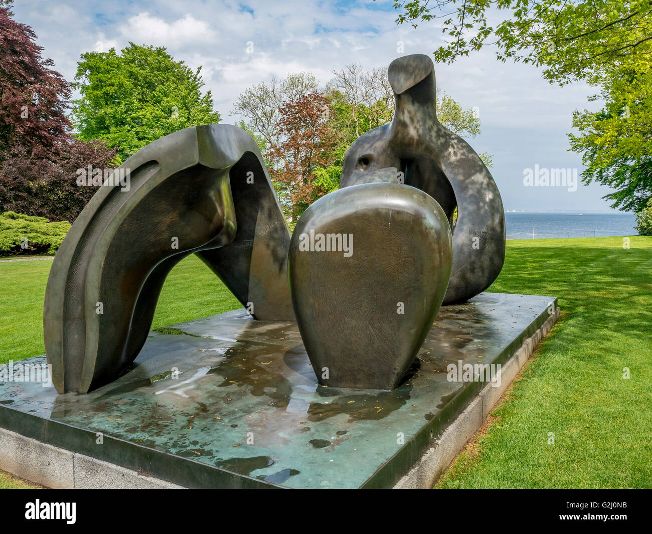 Louisiana museum of modern art moore hi-res stock photography and ...