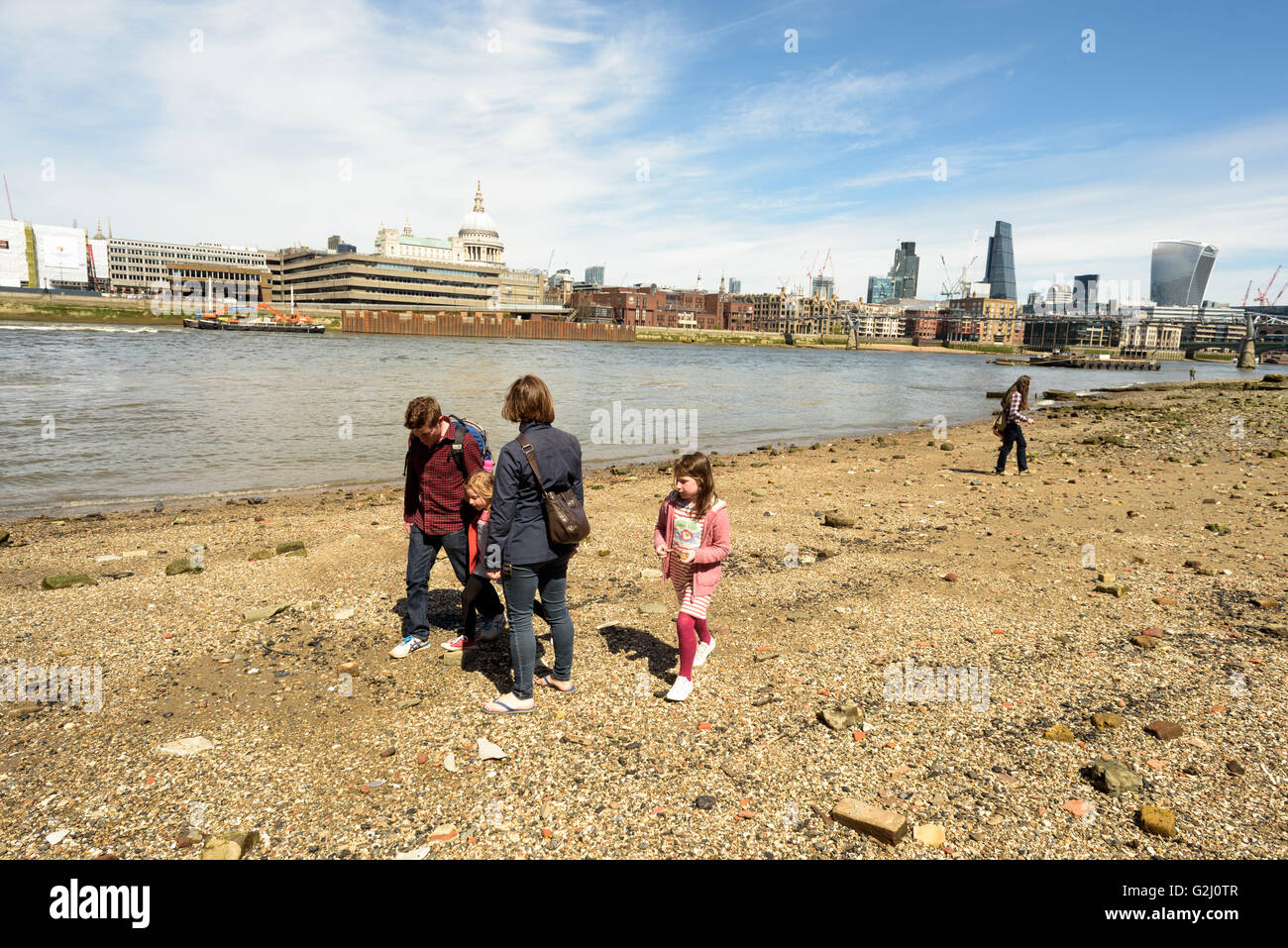 Kids playing on river bank hi-res stock photography and images - Alamy