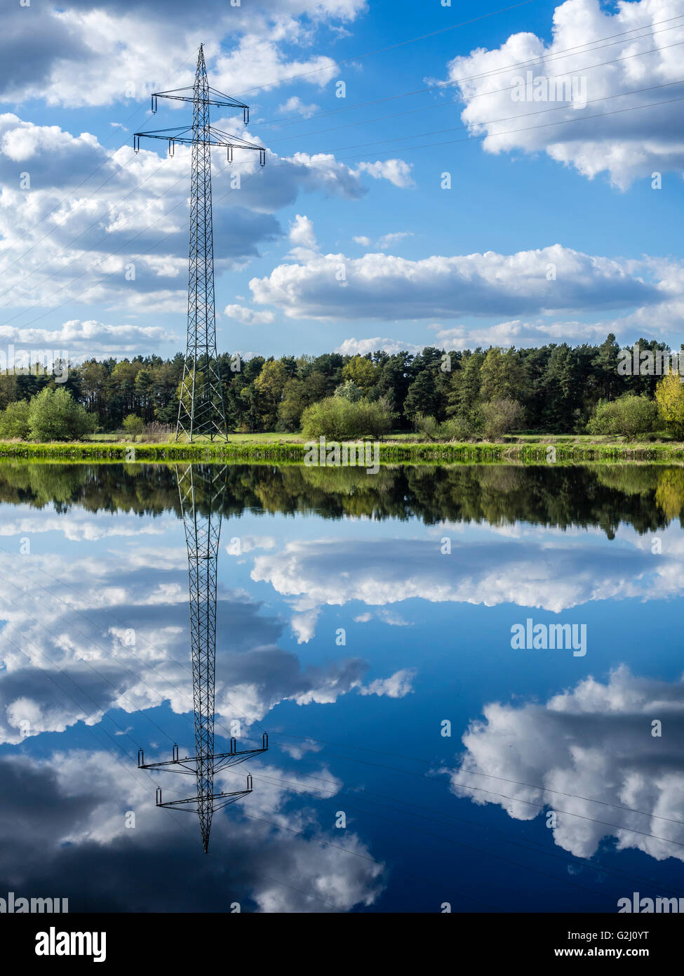 Powerline poles hi-res stock photography and images - Alamy
