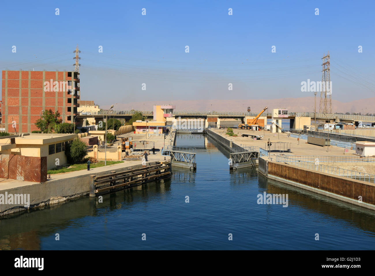 ESNA, EGYPT - FEBRUARY 3, 2016: Approaching the Ship locks in Esna, and ...