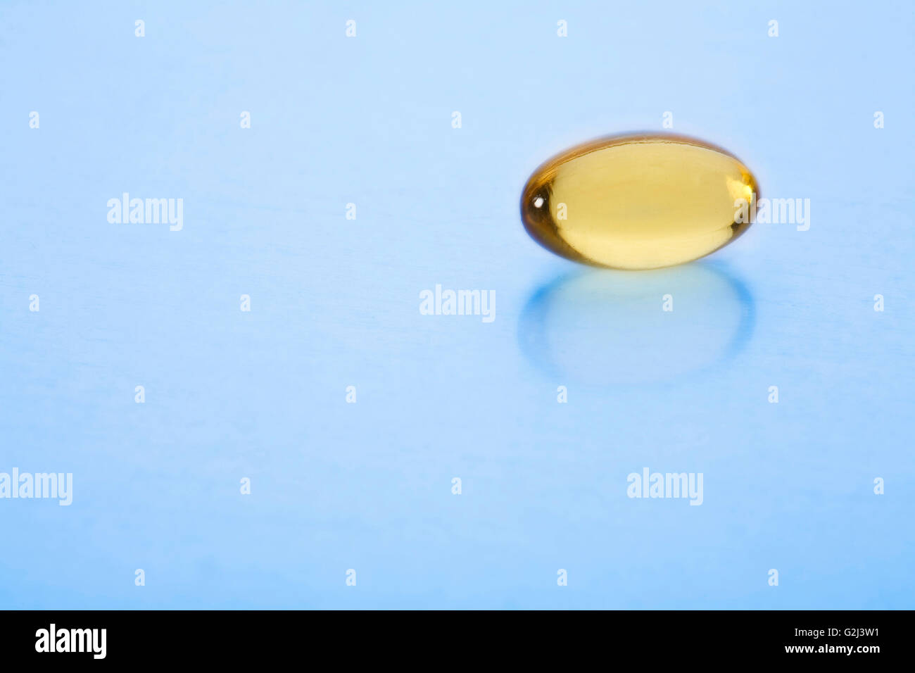Little blue pills hi-res stock photography and images - Alamy