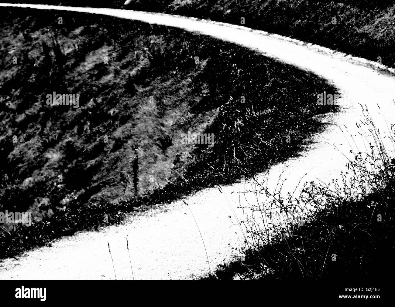 Curved road Black and White Stock Photos & Images - Alamy