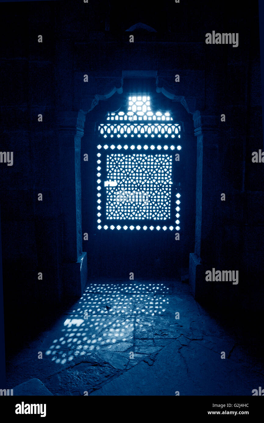 Entrance to humayuns tomb india hi-res stock photography and images - Alamy