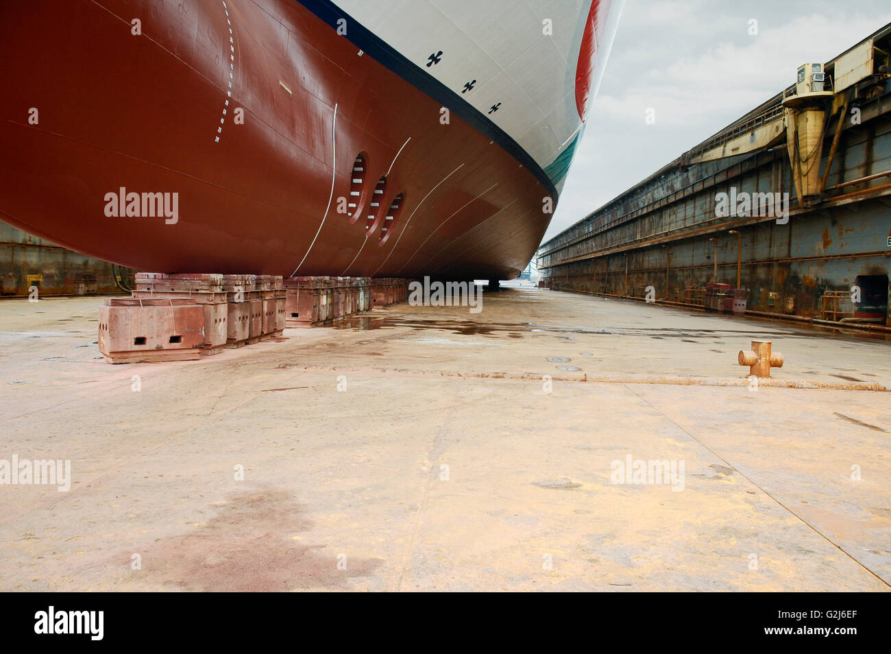 Large cruise ship at dry dock Stock Photo - Alamy