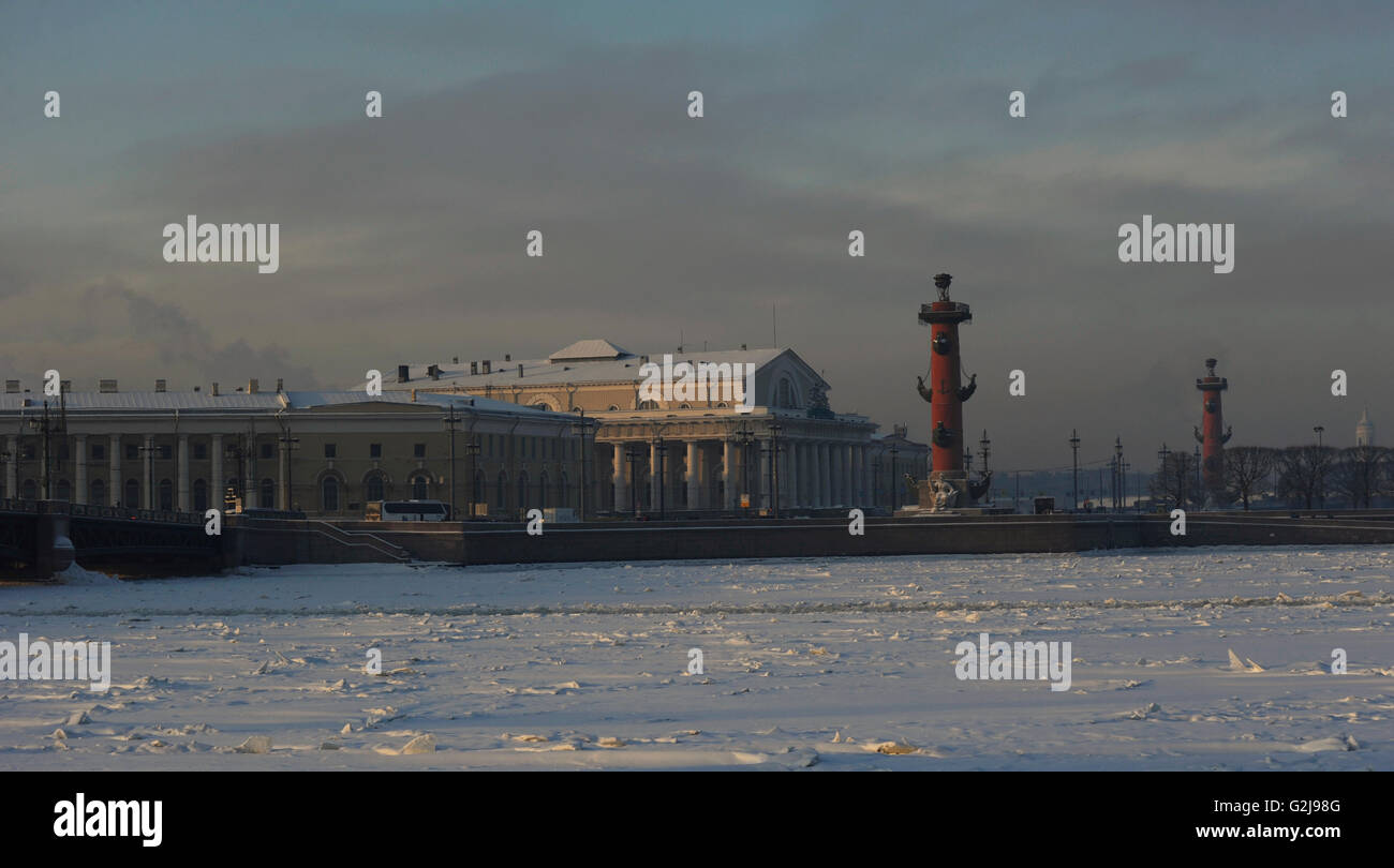 Strelka of vasilyevsky island hi-res stock photography and images - Alamy