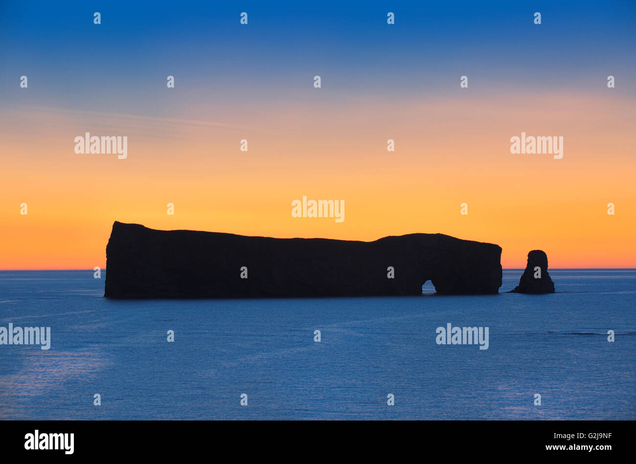 Rocher perce perce rock in atlantic ocean hi-res stock photography and ...