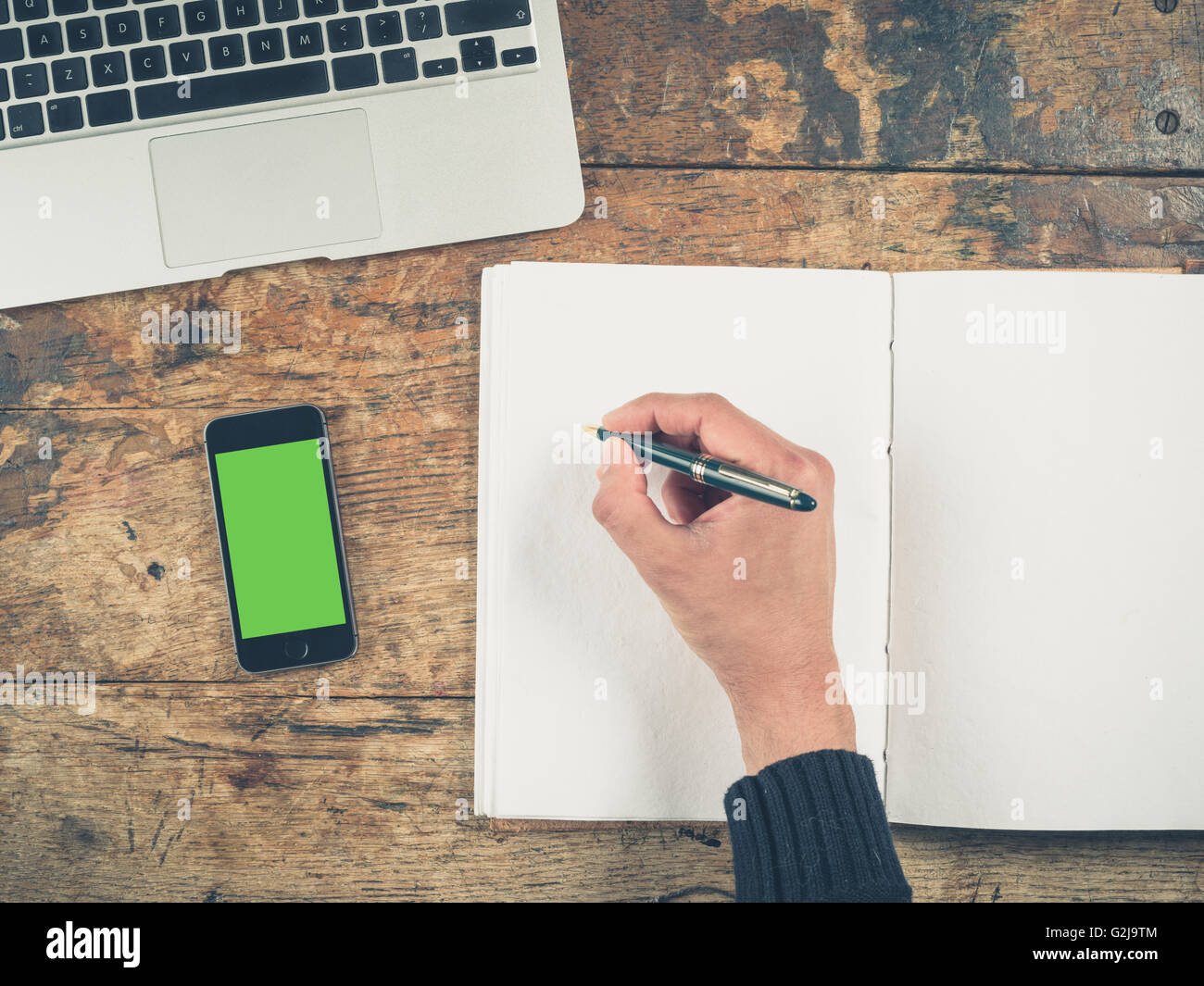 Laptop screen hand writing hi-res stock photography and images - Alamy
