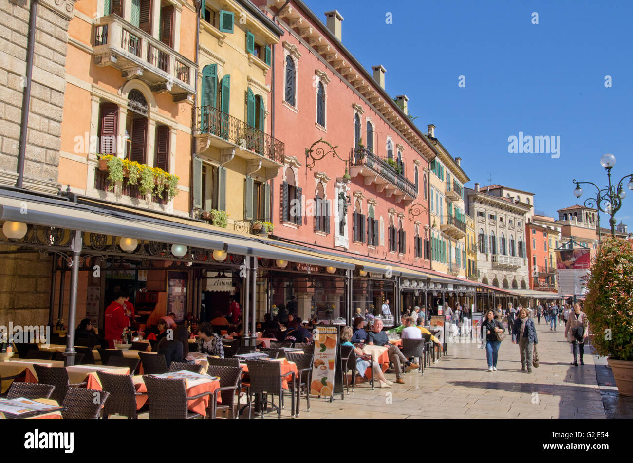 Verona piazza heritage hi-res stock photography and images - Alamy