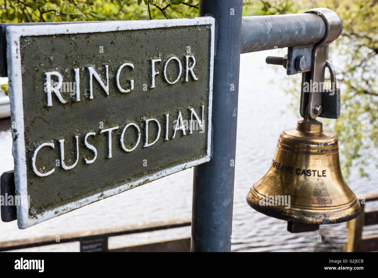 Ring for custodian hi-res stock photography and images - Alamy