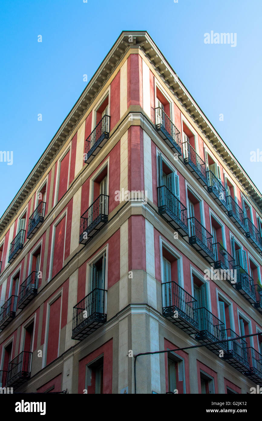 Old Corner Building High Resolution Stock Photography and Images - Alamy