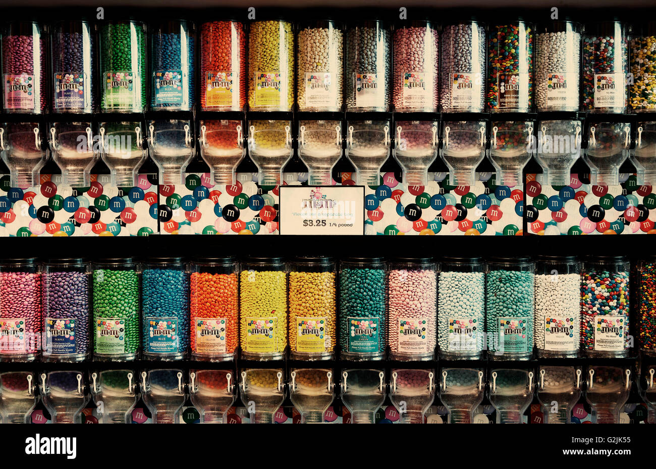 Candy display hi-res stock photography and images - Alamy