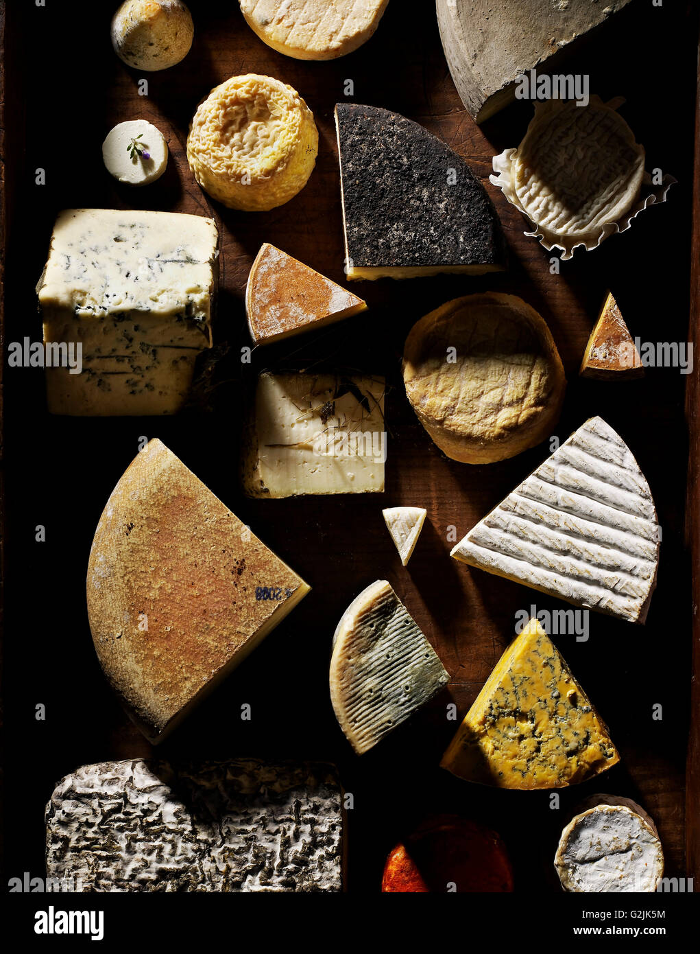 Rustic cheese display hi-res stock photography and images - Alamy