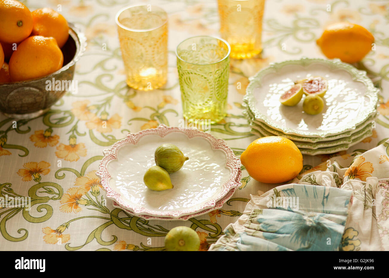 Citrus Fruit and Dinnerware Stock Photo - Alamy