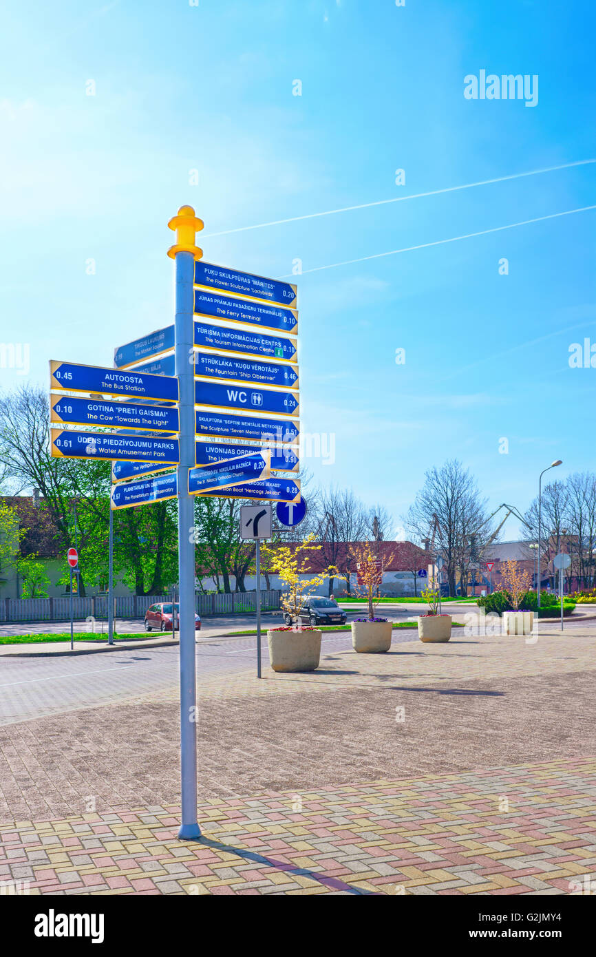 Countries direction sign hi-res stock photography and images - Alamy