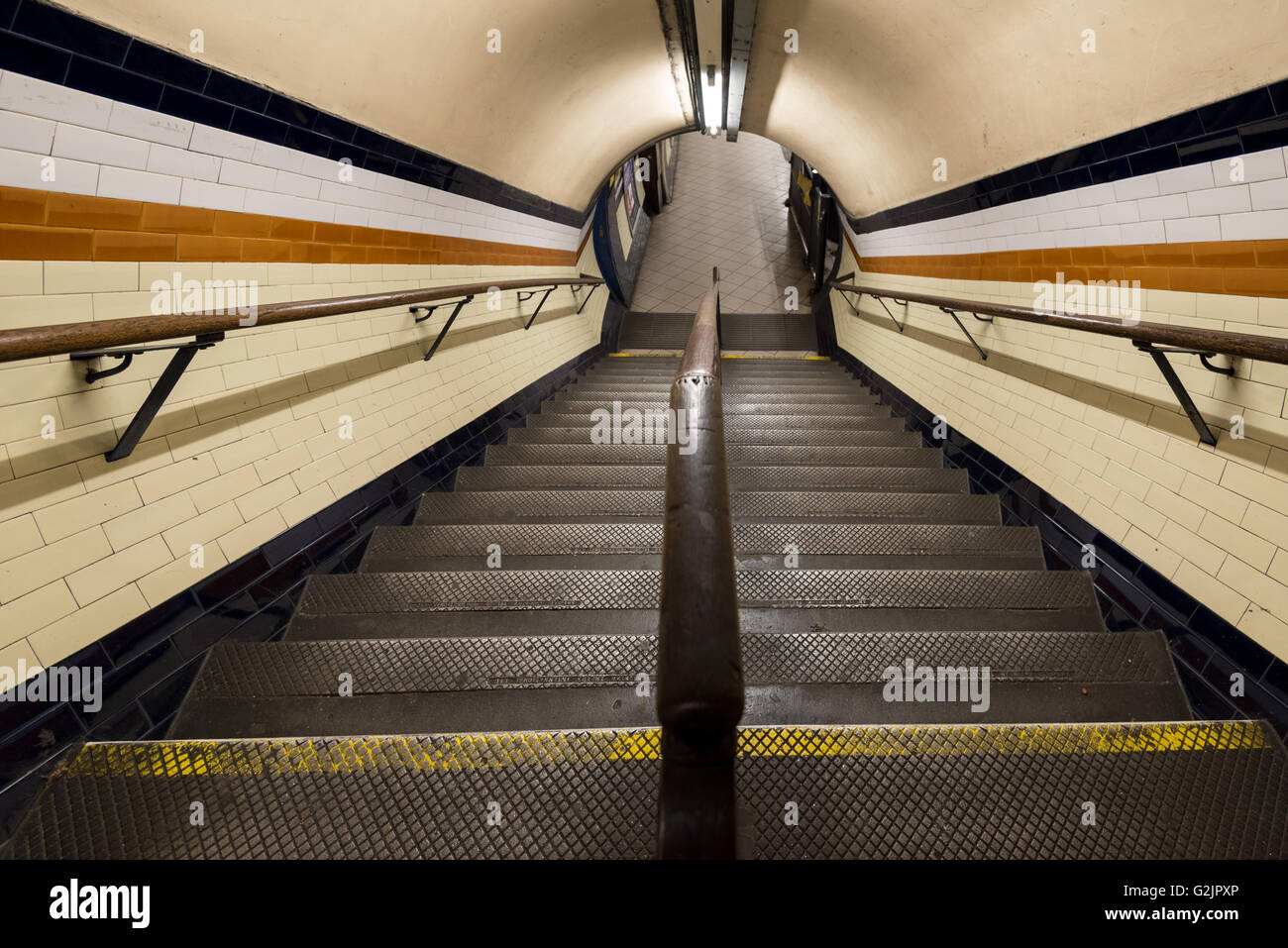 Victorian london underground hi-res stock photography and images - Alamy