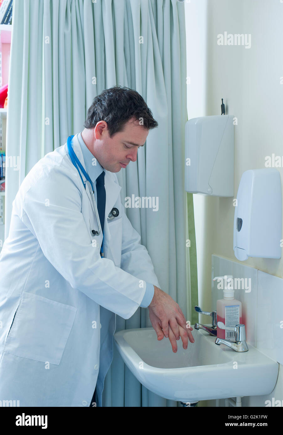 Doctor Washing Hands in Hospital Stock Photo - Alamy