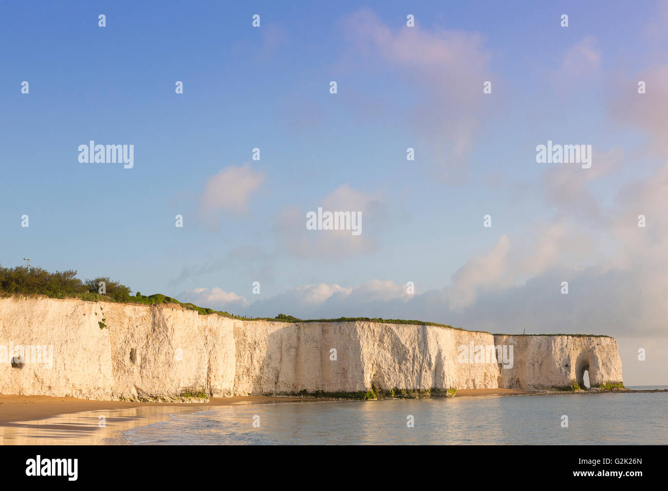 Broadstairs, Kent. View towards natural hole in chalk cliffs at Botany ...