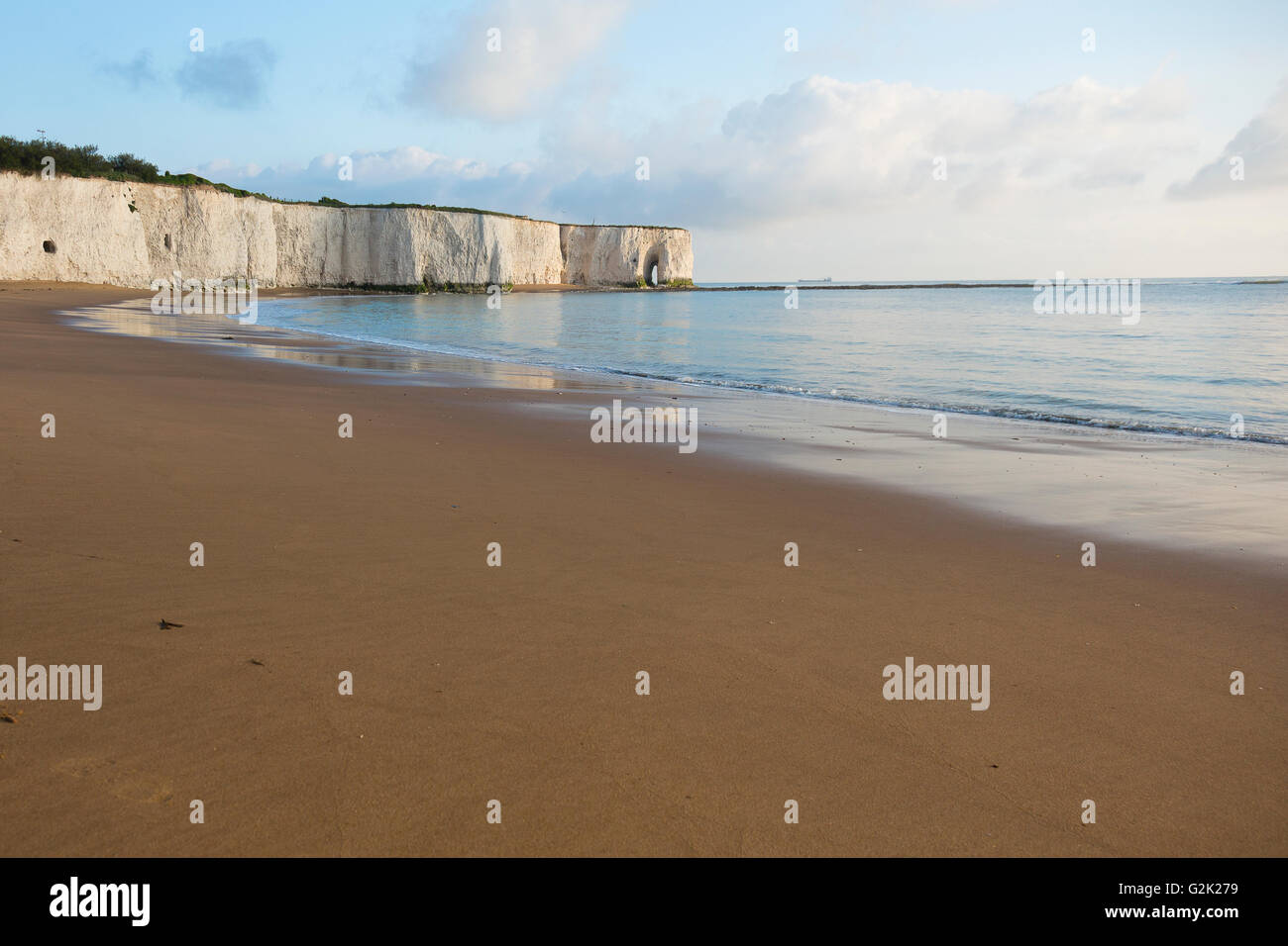 Broadstairs, Kent. View toward natural hole in chalk cliff at Botany ...